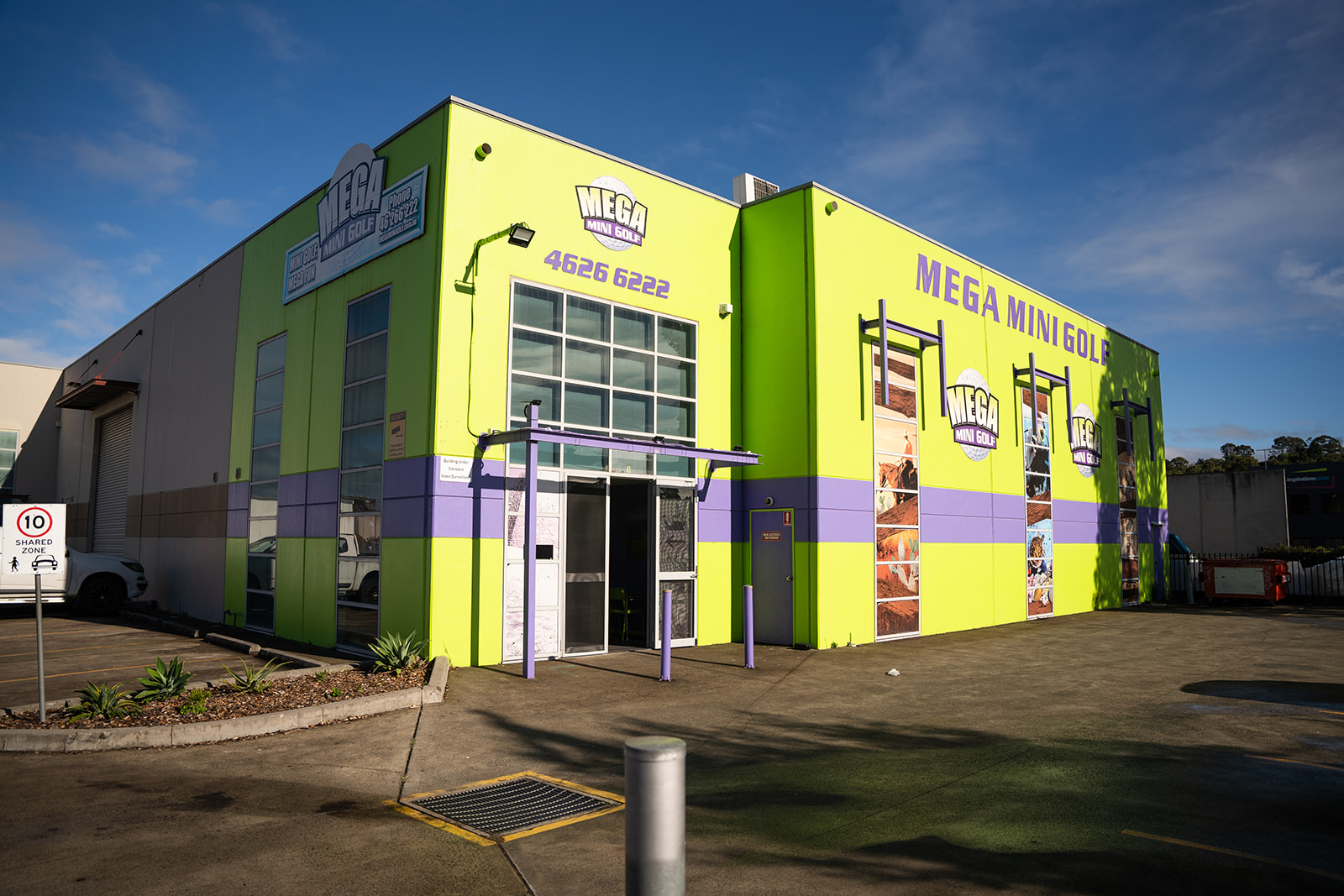 Gallery - Mega Mini Golf